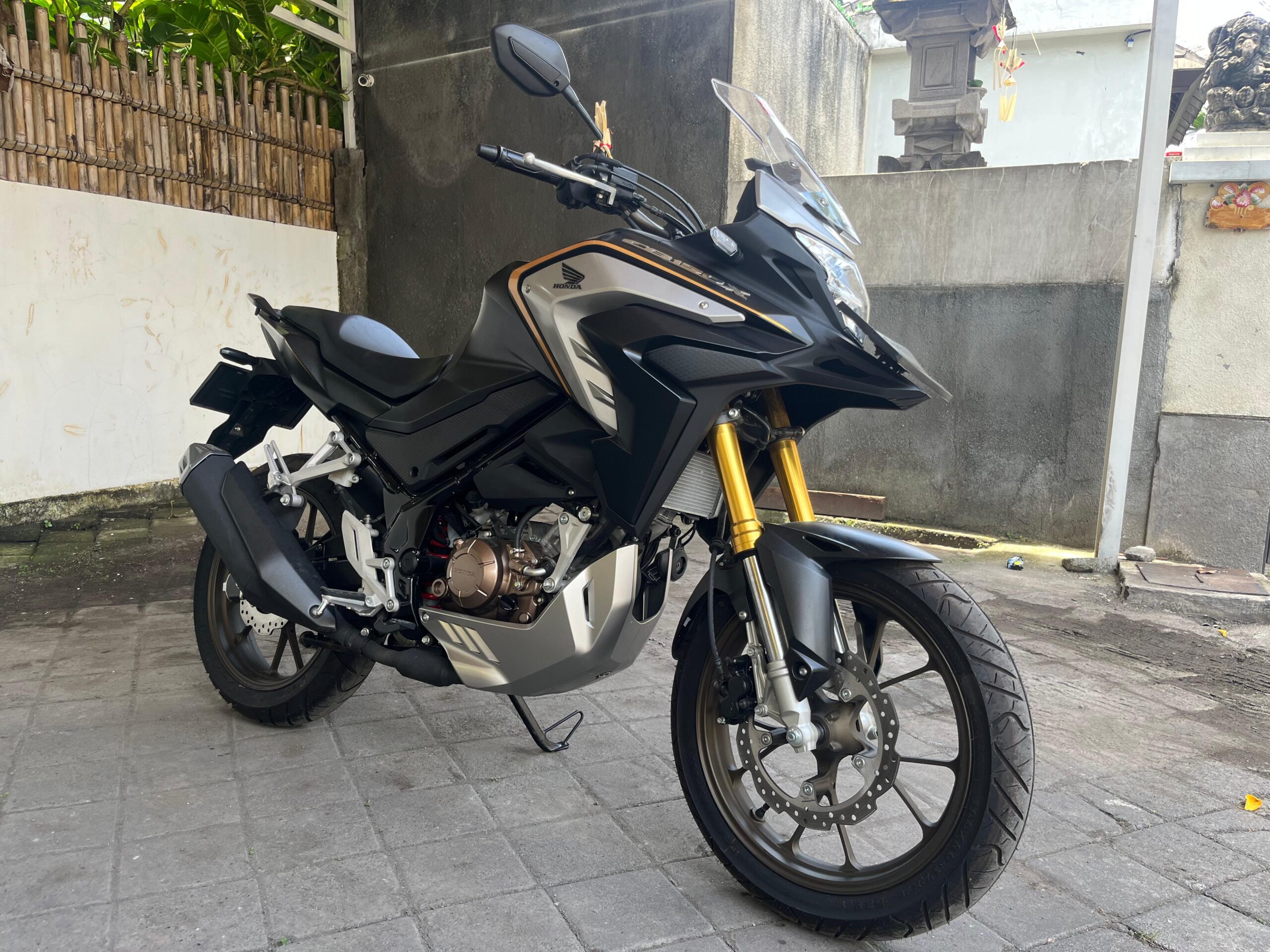 Honda CBX150 - Karbit Ride